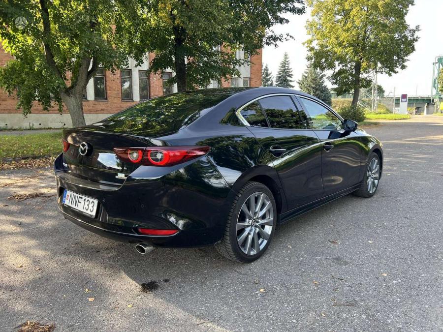 Melns Mazda 3 2025 Kauņa, ar dzinēja tilpumu 2.49 L un nobraukumu 15 tūkst. km par 19900 €, foto 4 vietnē AUTOMOTO.COM.LV