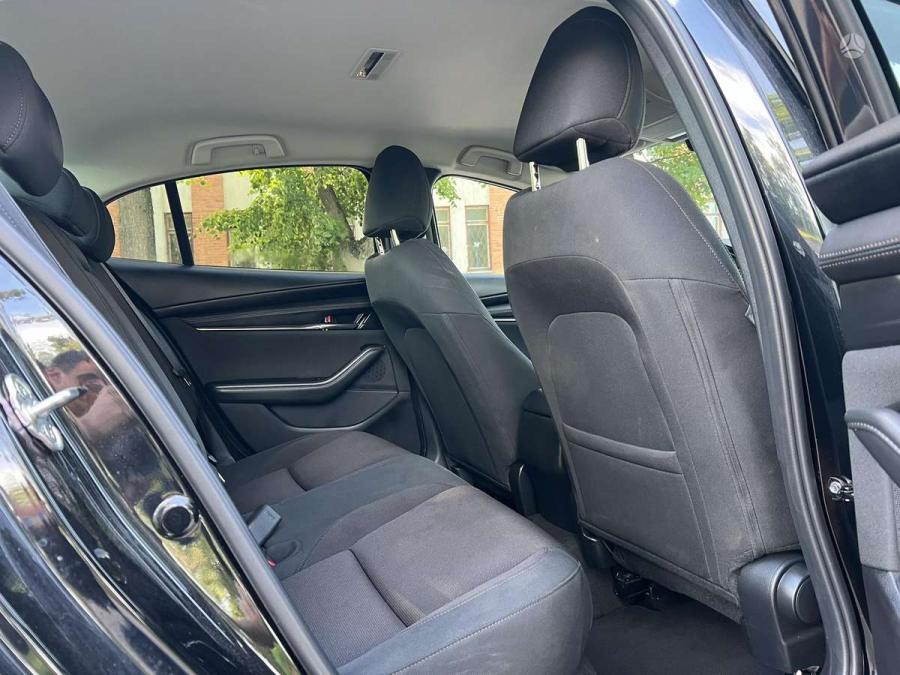 Melns Mazda 3 2025 Kauņa, ar dzinēja tilpumu 2.49 L un nobraukumu 15 tūkst. km par 19900 €, foto 13 vietnē AUTOMOTO.COM.LV