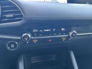 Melns Mazda 3 2025 Kauņa, ar dzinēja tilpumu 2.49 L un nobraukumu 15 tūkst. km par 19900 €, foto 20 vietnē AUTOMOTO.COM.LV