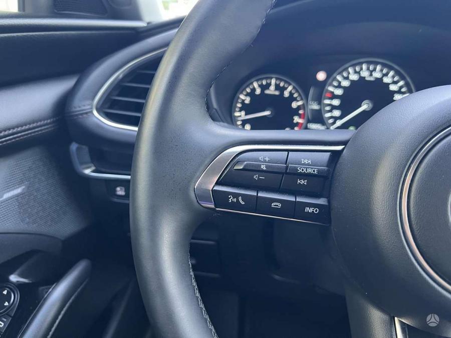 Melns Mazda 3 2025 Kauņa, ar dzinēja tilpumu 2.49 L un nobraukumu 15 tūkst. km par 19900 €, foto 35 vietnē AUTOMOTO.COM.LV