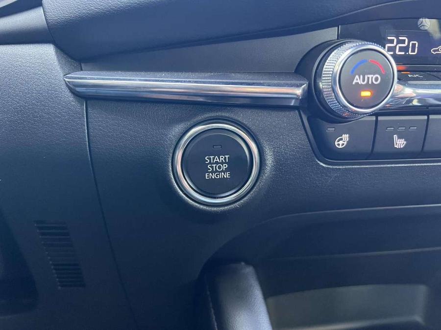 Melns Mazda 3 2025 Kauņa, ar dzinēja tilpumu 2.49 L un nobraukumu 15 tūkst. km par 19900 €, foto 39 vietnē AUTOMOTO.COM.LV