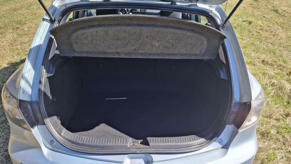 Blue Mazda 3 2007 in Kaunas, with an engine capacity of 1.56 L and mileage of 247 thousand km for 800 €, photo 9 on AUTOMOTO.COM.LV