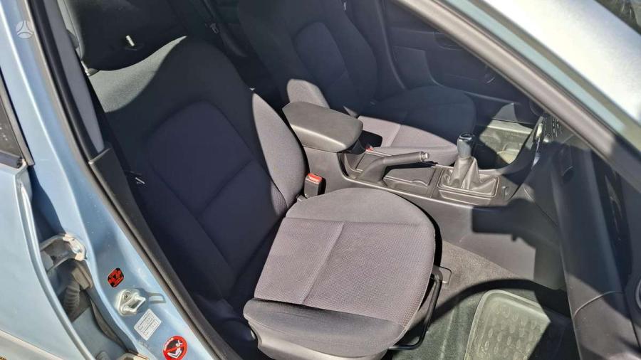 Zils Mazda 3 2007 Kauņa, ar dzinēja tilpumu 1.56 L un nobraukumu 247 tūkst. km par 800 €, foto 14 vietnē AUTOMOTO.COM.LV