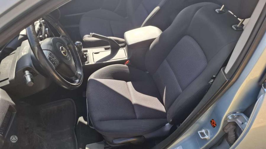 Zils Mazda 3 2007 Kauņa, ar dzinēja tilpumu 1.56 L un nobraukumu 247 tūkst. km par 800 €, foto 16 vietnē AUTOMOTO.COM.LV