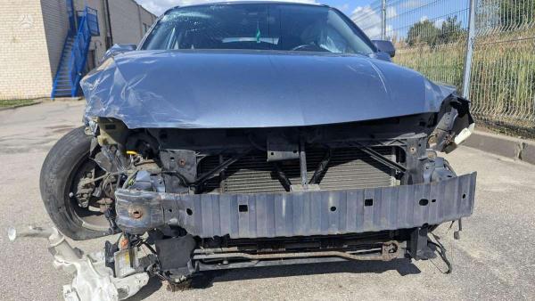 Mazda 3 2007 Šauļi vietnē Zils Mazda 3 2007 Šauļi, ar dzinēja tilpumu 2.26 L un nobraukumu 188 tūkst. km par 2000 €, foto 6 vietnē AUTOMOTO.COM.LV