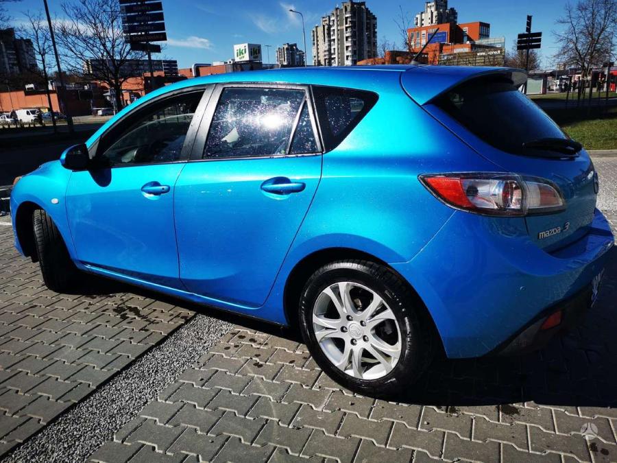 Zils Mazda 3 2009 Viļņa, ar dzinēja tilpumu 1.60 L un nobraukumu 194 tūkst. km par 3650 €, foto 1 vietnē AUTOMOTO.COM.LV