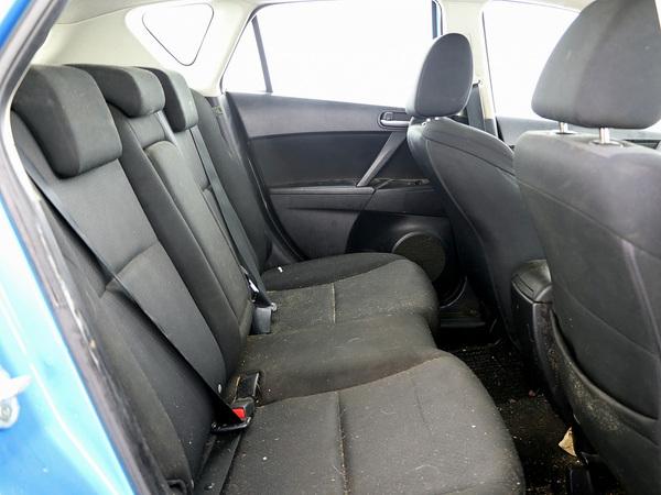 Blue Mazda 3 2009 in Tallinn, with an engine capacity of 1.60 L and mileage of 363 thousand km for 499 €, photo 8 on AUTOMOTO.COM.LV