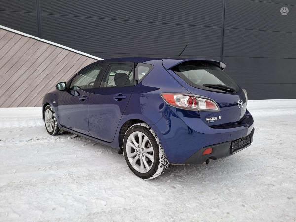 Blue Mazda 3 2010 in Panevezys, with an engine capacity of 1.60 L and mileage of 248 thousand km for 3445 €, photo 4 on AUTOMOTO.COM.LV