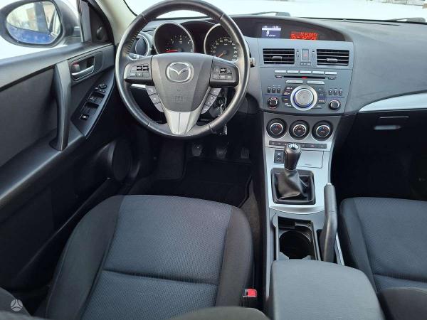 Blue Mazda 3 2010 in Panevezys, with an engine capacity of 1.60 L and mileage of 248 thousand km for 3445 €, photo 8 on AUTOMOTO.COM.LV