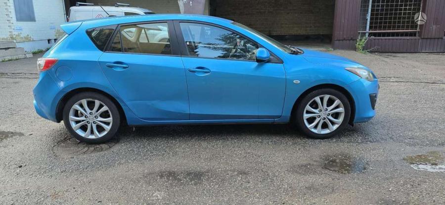 Blue Mazda 3 2010 in Vilnius, with an engine capacity of 1.56 L and mileage of 192 thousand km for 1499 €, photo 5 on AUTOMOTO.COM.LV