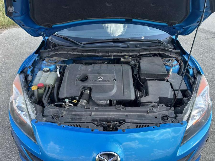 Blue Mazda 3 2010 in Kelme, with an engine capacity of 1.56 L and mileage of 220 thousand km for 3700 €, photo 15 on AUTOMOTO.COM.LV
