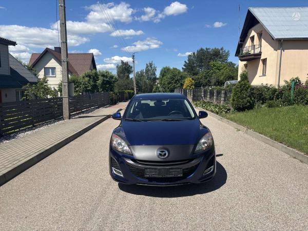 Zils Mazda 3 2011 Jurbarkas, ar dzinēja tilpumu 1.60 L un nobraukumu 159 tūkst. km par 3700 €, foto 2 vietnē AUTOMOTO.COM.LV