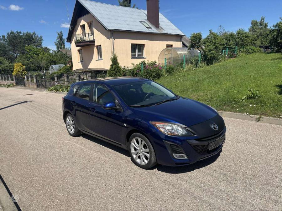 Blue Mazda 3 2011 in Jurbarkas, with an engine capacity of 1.60 L and mileage of 159 thousand km for 3700 €, photo 4 on AUTOMOTO.COM.LV