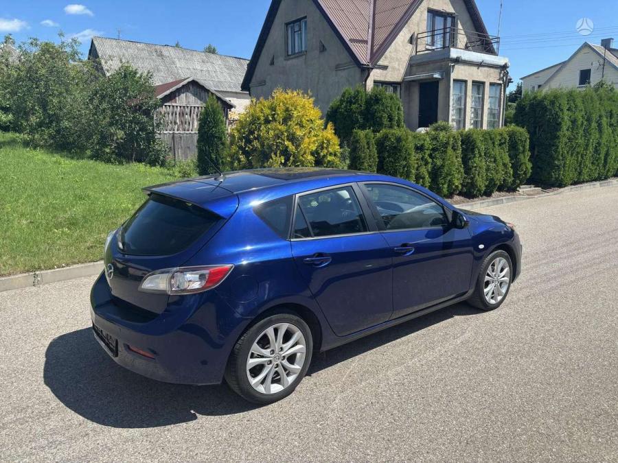 Blue Mazda 3 2011 in Jurbarkas, with an engine capacity of 1.60 L and mileage of 159 thousand km for 3700 €, photo 5 on AUTOMOTO.COM.LV