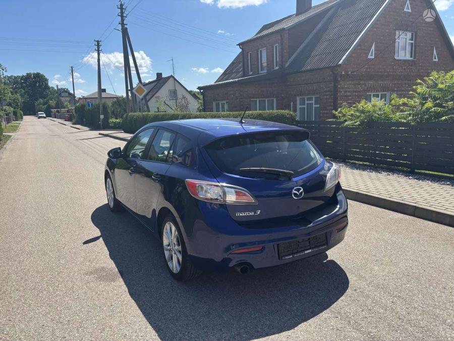 Blue Mazda 3 2011 in Jurbarkas, with an engine capacity of 1.60 L and mileage of 159 thousand km for 3700 €, photo 7 on AUTOMOTO.COM.LV