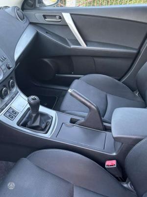 Blue Mazda 3 2011 in Jurbarkas, with an engine capacity of 1.60 L and mileage of 159 thousand km for 3700 €, photo 13 on AUTOMOTO.COM.LV