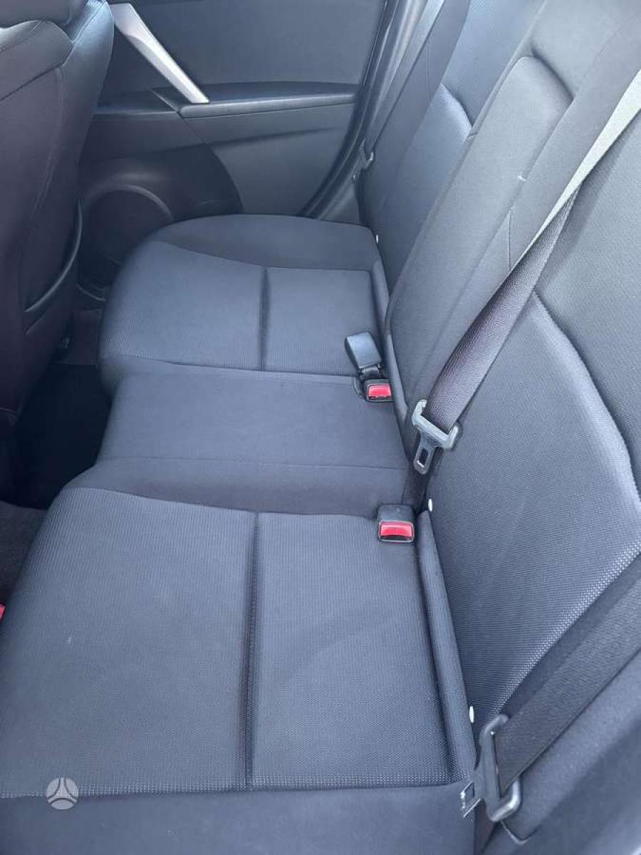 Blue Mazda 3 2011 in Taurage, with an engine capacity of 1.60 L and mileage of 159 thousand km for 3400 €, photo 10 on AUTOMOTO.COM.LV