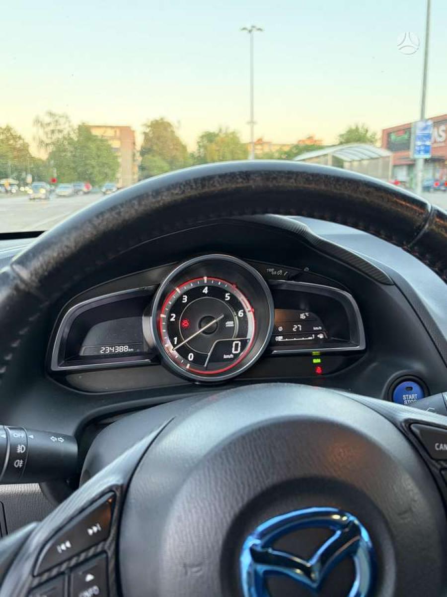 Zils Mazda 3 2014 Kauņa, ar dzinēja tilpumu 2.19 L un nobraukumu 235 tūkst. km par 5200 €, foto 16 vietnē AUTOMOTO.COM.LV