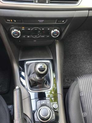 Zils Mazda 3 2014 Prienai, ar dzinēja tilpumu 2.18 L un nobraukumu 230 tūkst. km par 3950 €, foto 13 vietnē AUTOMOTO.COM.LV