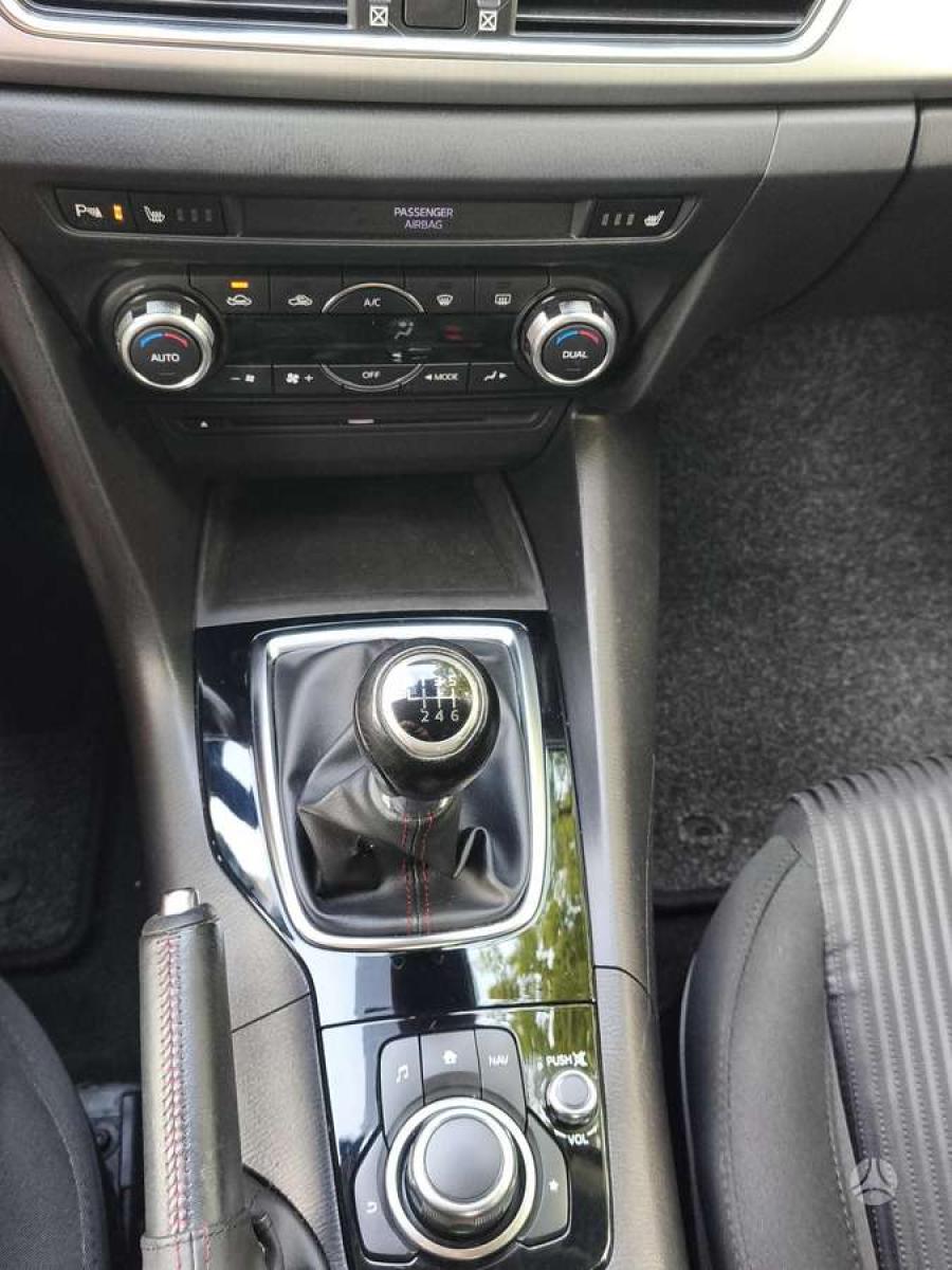 Zils Mazda 3 2014 Prienai, ar dzinēja tilpumu 2.18 L un nobraukumu 230 tūkst. km par 3950 €, foto 13 vietnē AUTOMOTO.COM.LV