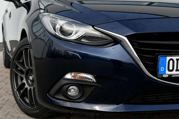 Blue Mazda 3 2014 in Kretinga, with an engine capacity of 2.19 L and mileage of 151 thousand km for 7499 €, photo 7 on AUTOMOTO.COM.LV