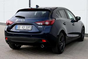 Blue Mazda 3 2014 in Kretinga, with an engine capacity of 2.19 L and mileage of 151 thousand km for 7499 €, photo 8 on AUTOMOTO.COM.LV