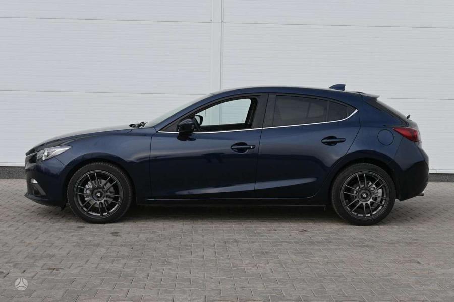 Blue Mazda 3 2014 in Kretinga, with an engine capacity of 2.19 L and mileage of 151 thousand km for 7499 €, photo 13 on AUTOMOTO.COM.LV