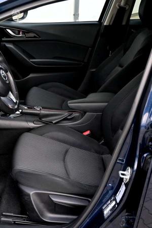 Blue Mazda 3 2014 in Kretinga, with an engine capacity of 2.19 L and mileage of 151 thousand km for 7499 €, photo 18 on AUTOMOTO.COM.LV