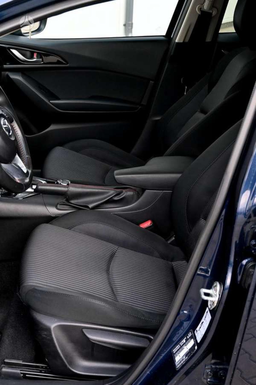 Blue Mazda 3 2014 in Kretinga, with an engine capacity of 2.19 L and mileage of 151 thousand km for 7499 €, photo 18 on AUTOMOTO.COM.LV