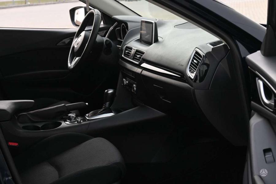 Blue Mazda 3 2014 in Kretinga, with an engine capacity of 2.19 L and mileage of 151 thousand km for 7499 €, photo 25 on AUTOMOTO.COM.LV