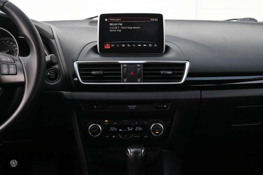 Blue Mazda 3 2014 in Kretinga, with an engine capacity of 2.19 L and mileage of 151 thousand km for 7499 €, photo 33 on AUTOMOTO.COM.LV