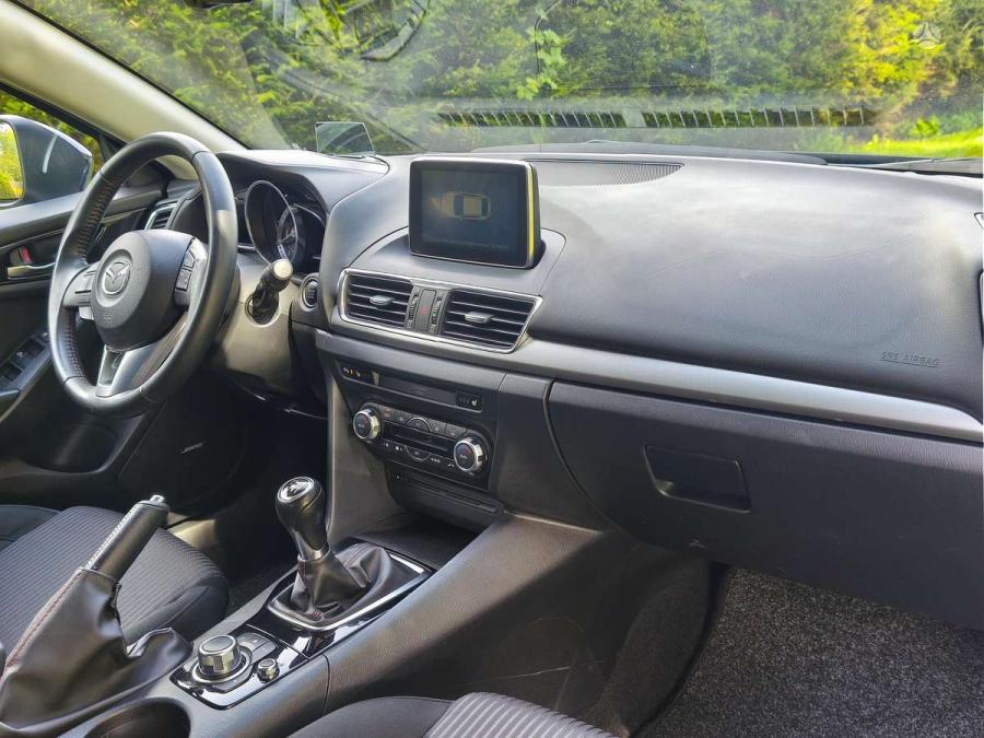 Zils Mazda 3 2014 Prienai, ar dzinēja tilpumu 2.18 L un nobraukumu 232 tūkst. km par 3950 €, foto 18 vietnē AUTOMOTO.COM.LV