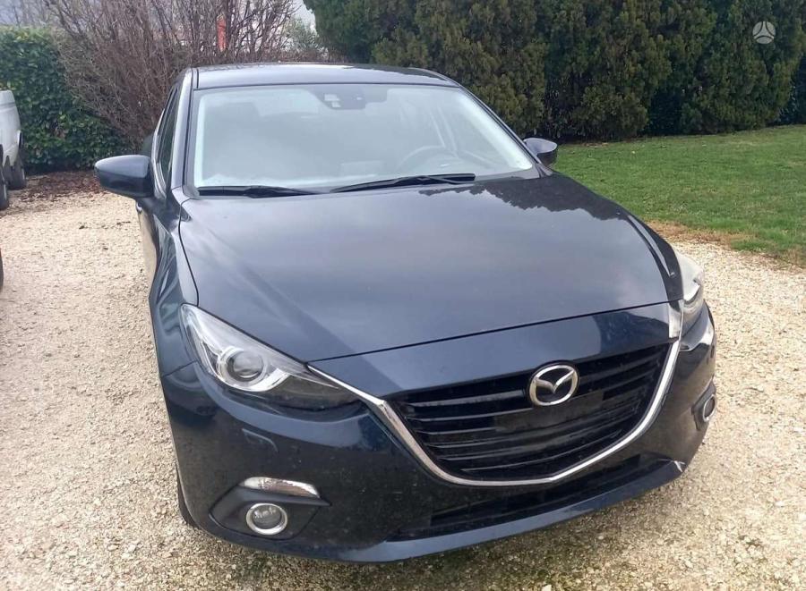 Blue Mazda 3 2015 in Kaunas, with an engine capacity of 2.19 L and mileage of 170 thousand km for 3250 €, photo 2 on AUTOMOTO.COM.LV