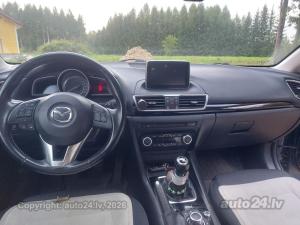 Zils Mazda 3 2015 Tartu, ar dzinēja tilpumu 2.00 L un nobraukumu 172 tūkst. km par 8500 €, foto  vietnē AUTOMOTO.COM.LV