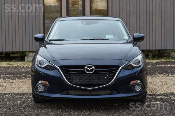 Blue Mazda 3 2015 in Jelgava, with an engine capacity of 2.20 L and mileage of 224 thousand km for 7199 €, photo 1 on AUTOMOTO.COM.LV