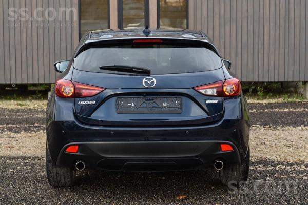 Blue Mazda 3 2015 in Jelgava, with an engine capacity of 2.20 L and mileage of 224 thousand km for 7199 €, photo 2 on AUTOMOTO.COM.LV