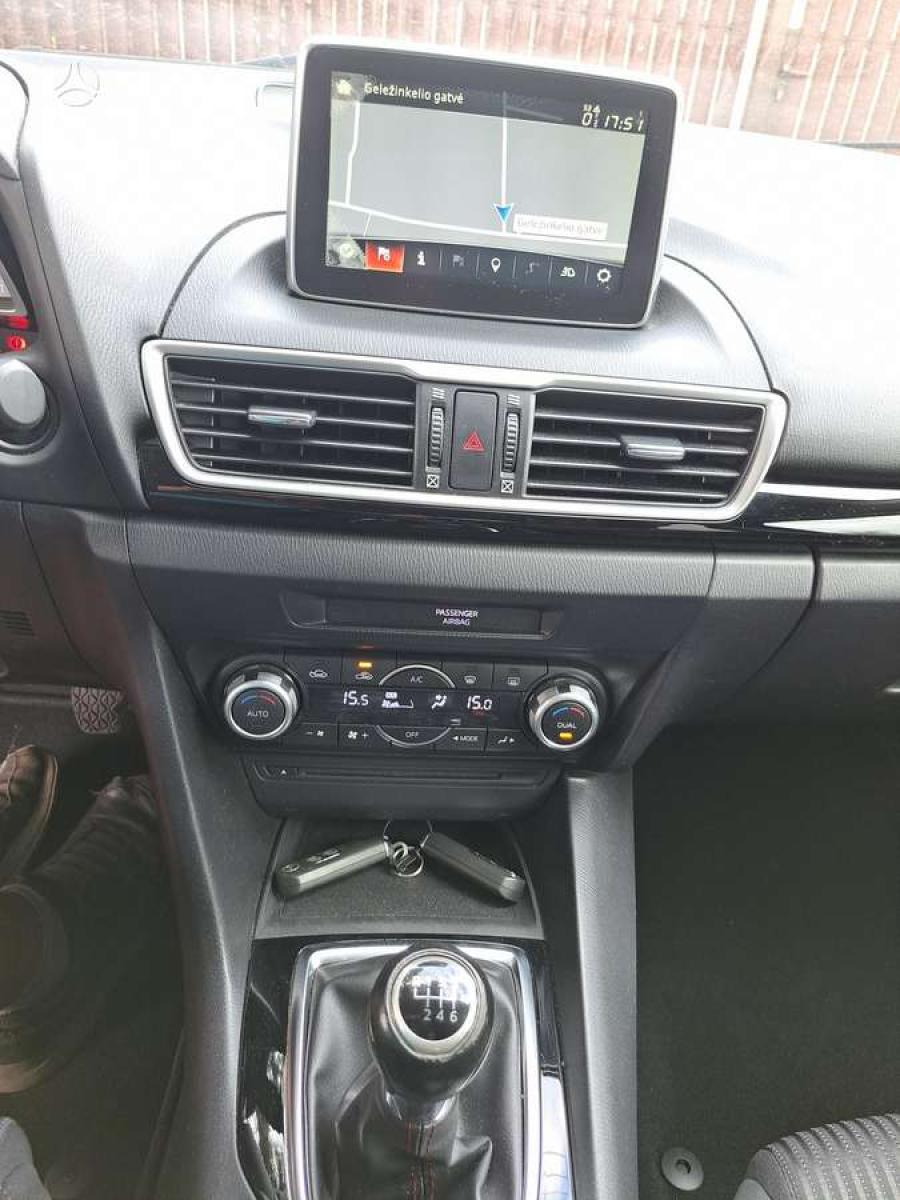Blue Mazda 3 2015 in Panevezys, with an engine capacity of 2.19 L and mileage of 214 thousand km for 4900 €, photo 13 on AUTOMOTO.COM.LV