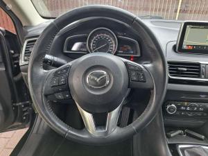 Blue Mazda 3 2015 in Panevezys, with an engine capacity of 2.19 L and mileage of 214 thousand km for 4900 €, photo 14 on AUTOMOTO.COM.LV