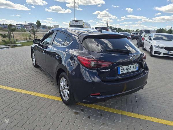 Zils Mazda 3 2017 Tauragė, ar dzinēja tilpumu 1.50 L un nobraukumu 239 tūkst. km par 5800 €, foto 7 vietnē AUTOMOTO.COM.LV