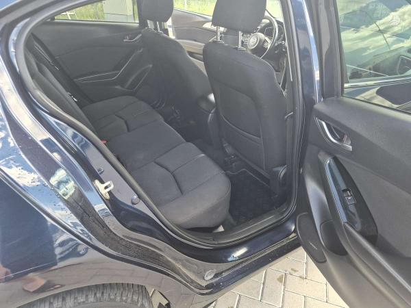 Zils Mazda 3 2017 Tauragė, ar dzinēja tilpumu 1.50 L un nobraukumu 239 tūkst. km par 5800 €, foto 9 vietnē AUTOMOTO.COM.LV