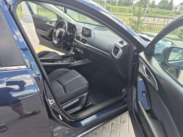 Zils Mazda 3 2017 Tauragė, ar dzinēja tilpumu 1.50 L un nobraukumu 239 tūkst. km par 5800 €, foto 10 vietnē AUTOMOTO.COM.LV