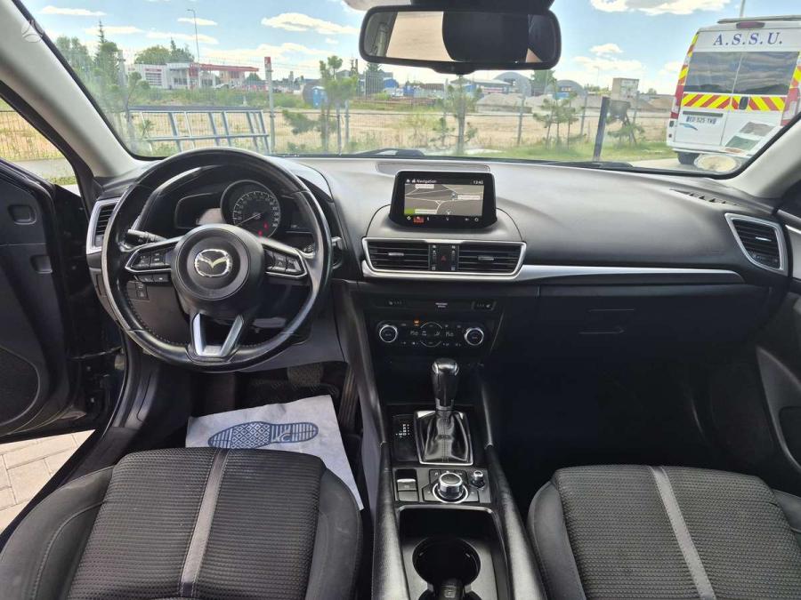 Blue Mazda 3 2017 in Taurage, with an engine capacity of 1.50 L and mileage of 239 thousand km for 5800 €, photo 13 on AUTOMOTO.COM.LV