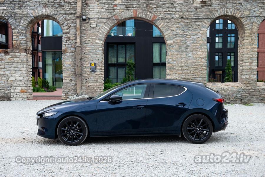Zils Mazda 3 2022 Tallina, ar dzinēja tilpumu 2.00 L un nobraukumu 58 tūkst. km par 21500 €, foto 5 vietnē AUTOMOTO.COM.LV