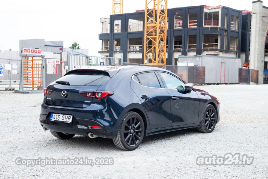 Zils Mazda 3 2022 Tallina, ar dzinēja tilpumu 2.00 L un nobraukumu 58 tūkst. km par 21500 €, foto 8 vietnē AUTOMOTO.COM.LV