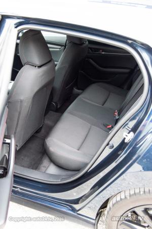 Zils Mazda 3 2022 Tallina, ar dzinēja tilpumu 2.00 L un nobraukumu 58 tūkst. km par 21500 €, foto 19 vietnē AUTOMOTO.COM.LV