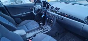 Blue Mazda 3 2005 in Valmiera, with an engine capacity of 1.60 L and mileage of 176 thousand km for 1150 €, photo 10 on AUTOMOTO.COM.LV