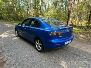 Blue Mazda 3 2005 in Riga, with an engine capacity of 1.60 L and mileage of 193 thousand km for 1400 €, photo 4 on AUTOMOTO.COM.LV