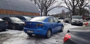 Blue Mazda 3 2006 in Valmiera, with an engine capacity of 1.60 L and mileage of 315 thousand km for 600 €, photo 4 on AUTOMOTO.COM.LV