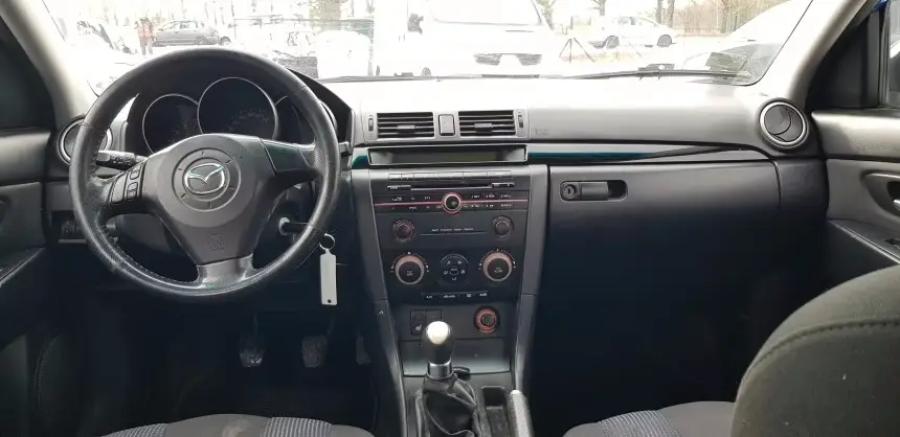 Blue Mazda 3 2006 in Valmiera, with an engine capacity of 1.60 L and mileage of 315 thousand km for 600 €, photo 10 on AUTOMOTO.COM.LV