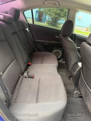 Zils Mazda 3 2006 Tartu, ar dzinēja tilpumu 1.60 L un nobraukumu 265 tūkst. km par 1200 €, foto 7 vietnē AUTOMOTO.COM.LV